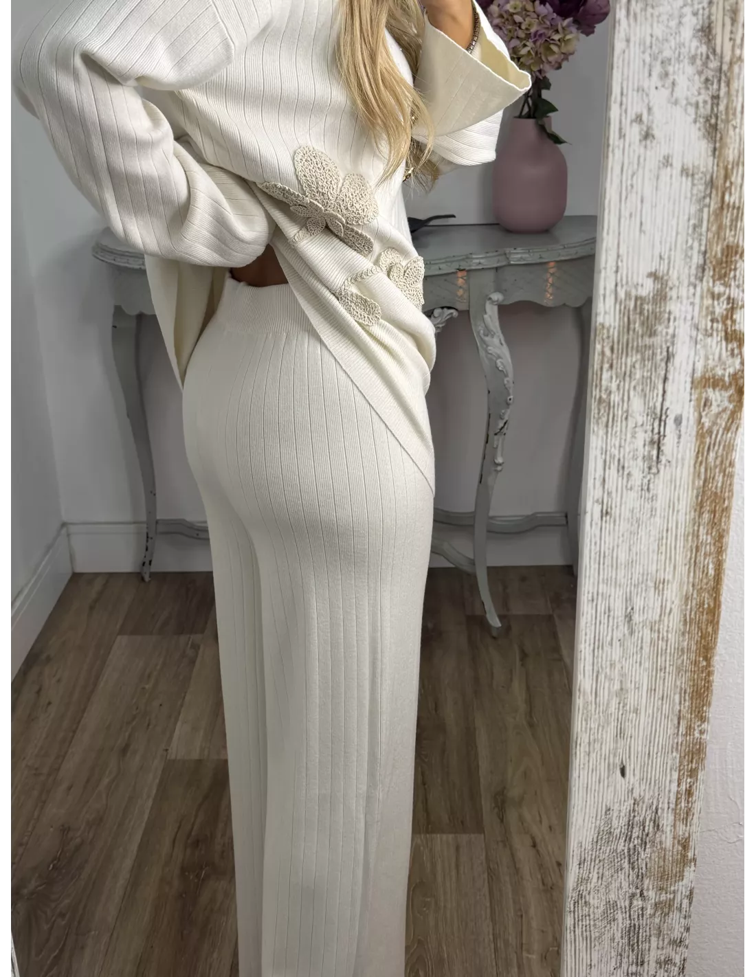 Conjunto Flor crochet hueso